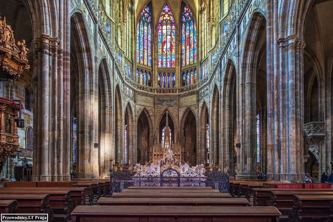 Zamek Praski na Hradczanach - zwiedzanie wspólnie i prywatnie